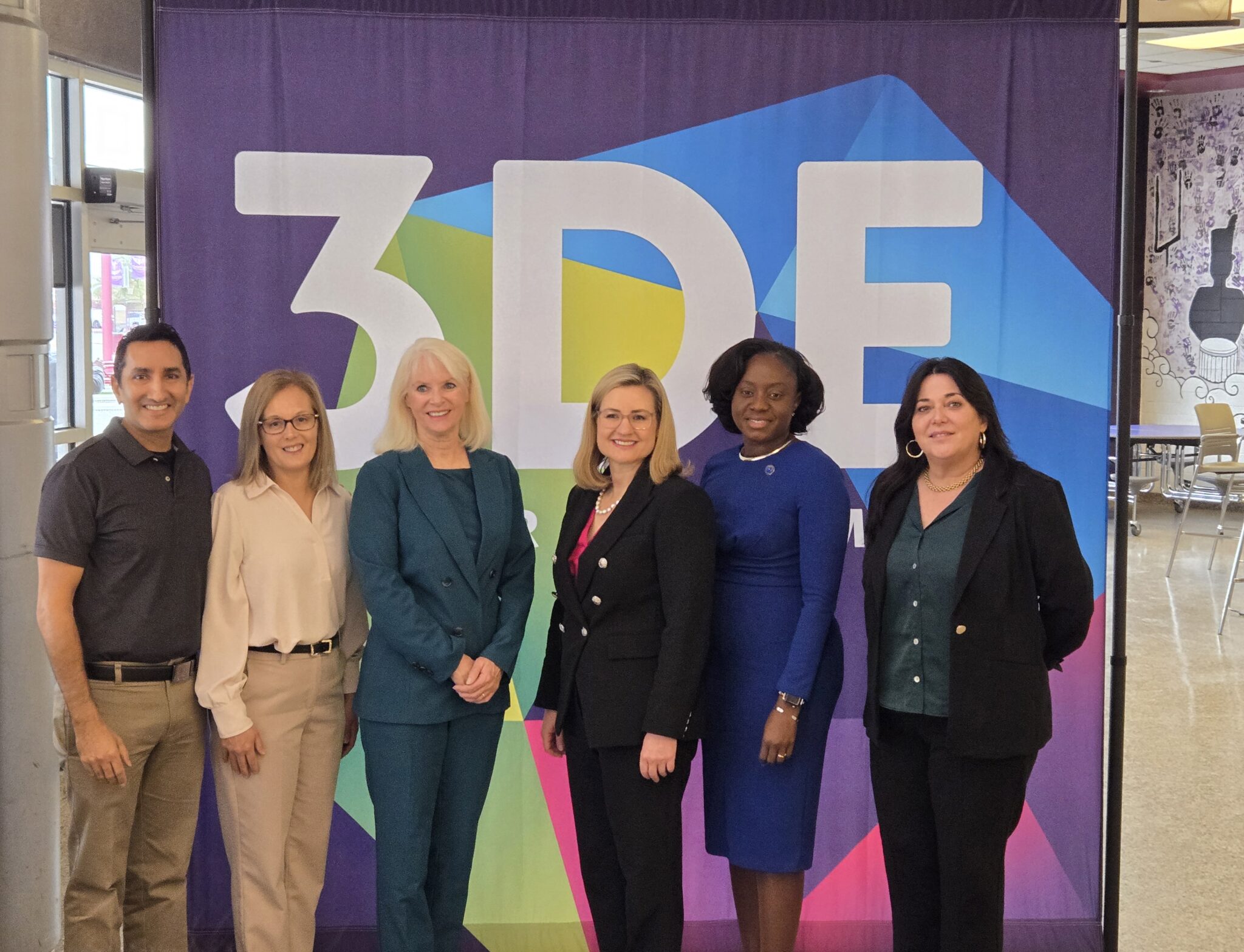 JA and Phoenix Union High School District Partner to Launch 3DE Schools ...